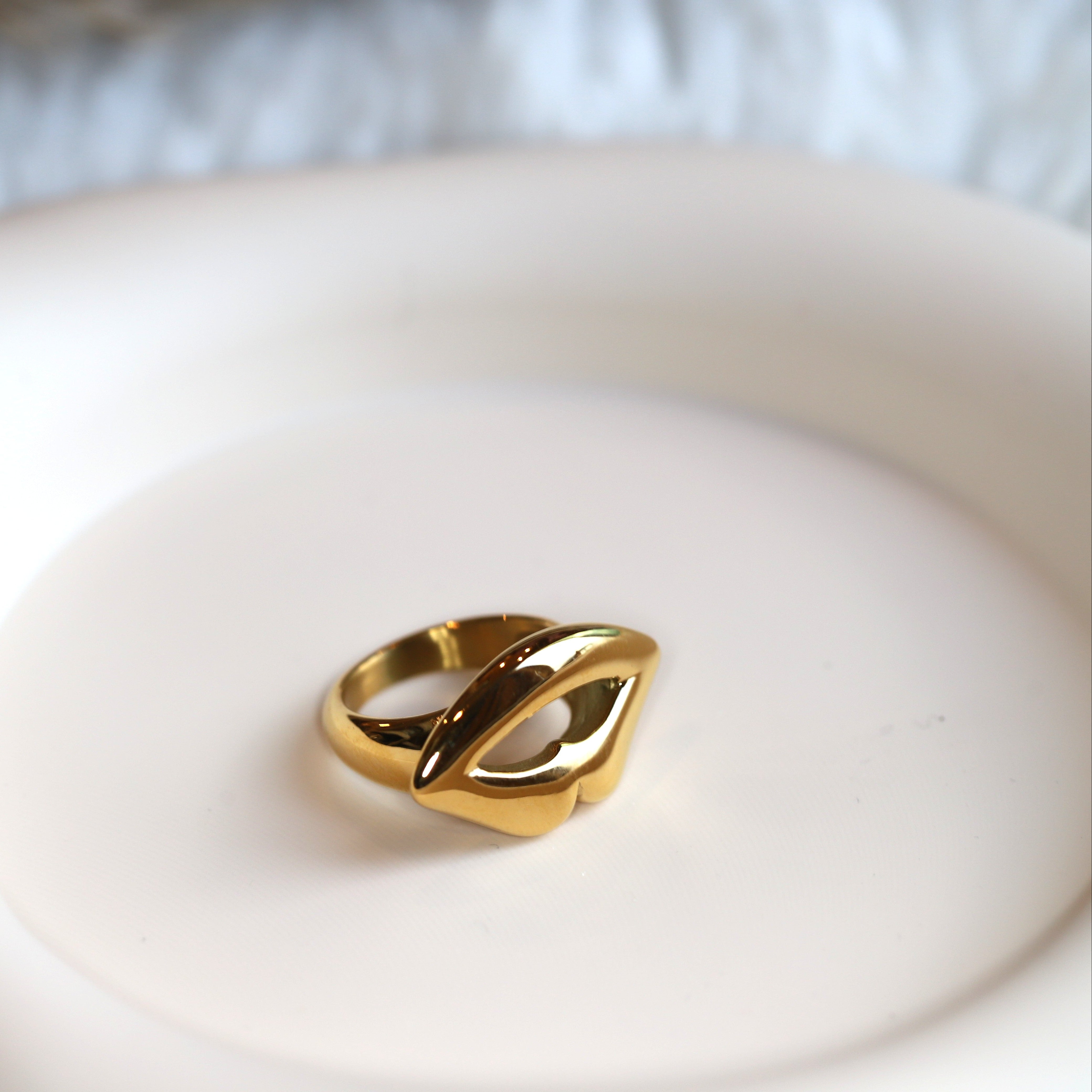 Nova Lip Ring – Velora by Fadi